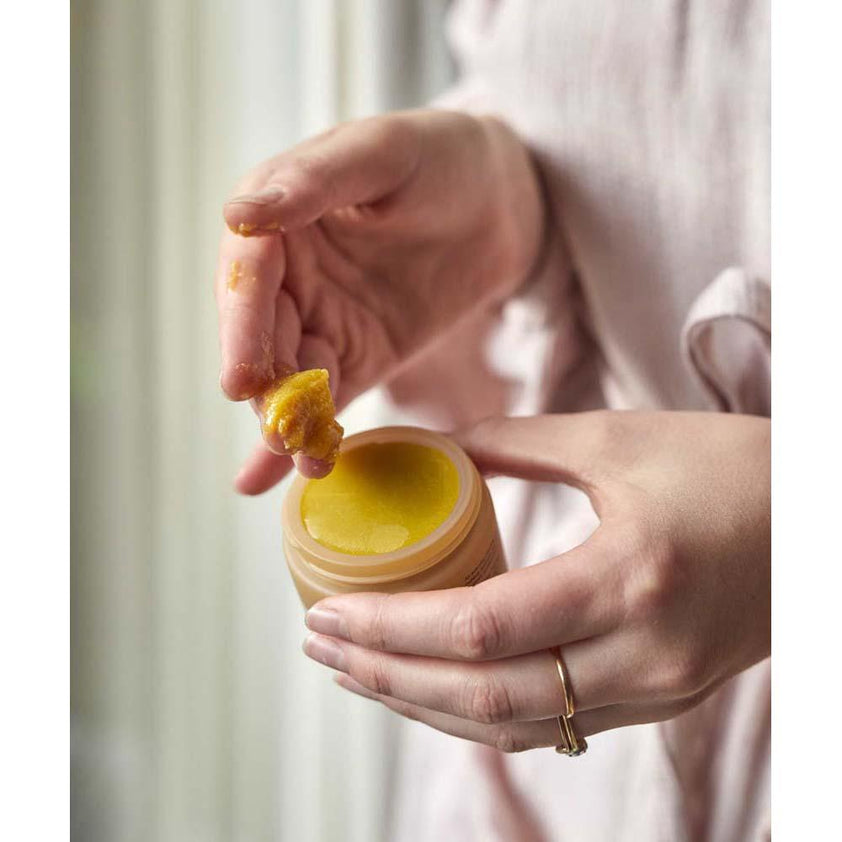 UpCircle Cleansing Face Balm with Apricot Powder 20ml Travel | &Keep